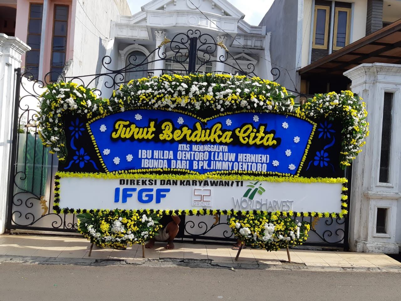 Papan Bunga Jakarta - Athaya Flowers